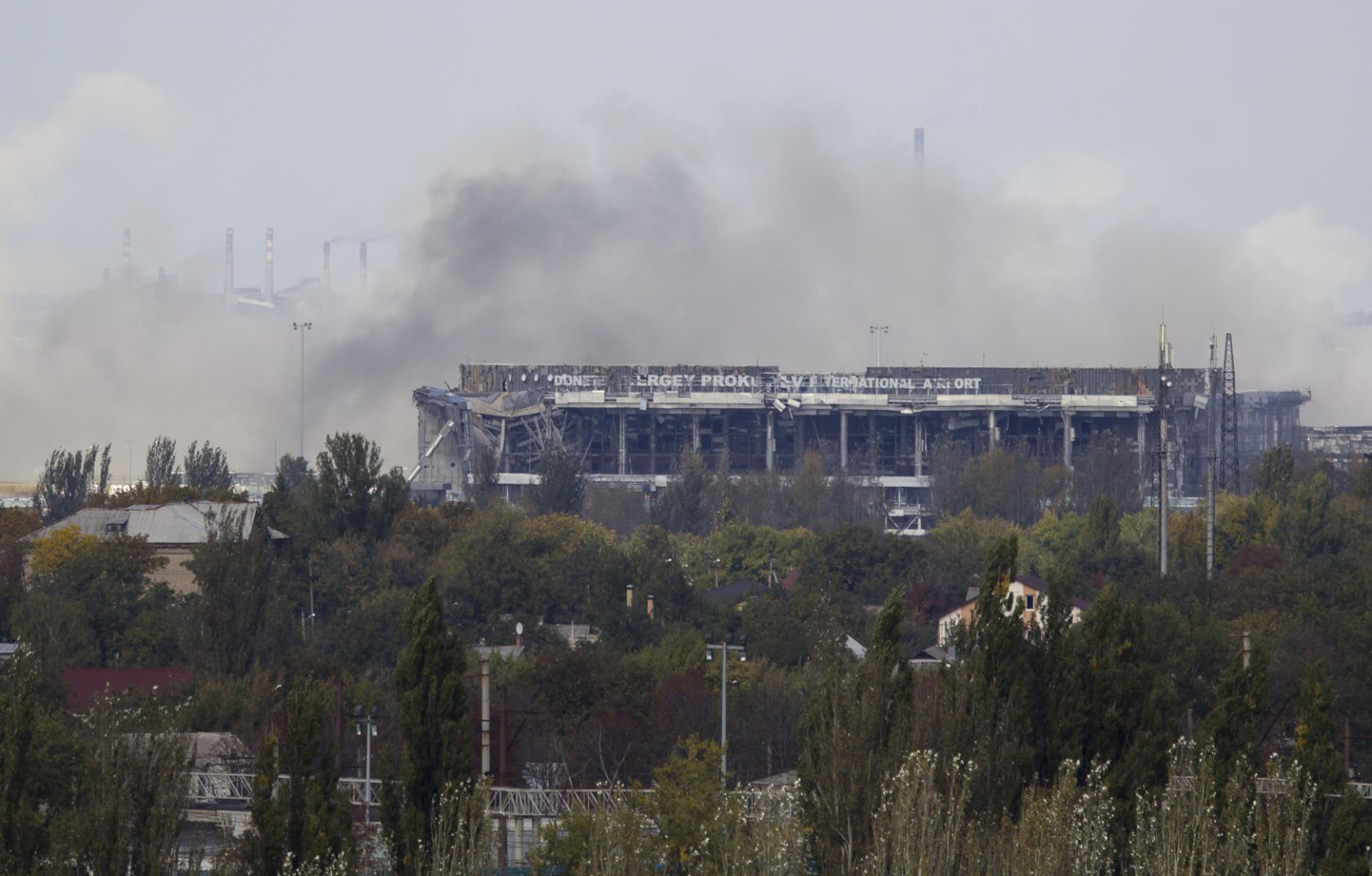 Meet Ukraine's legend: the cyborgs defending Donetsk airport ...