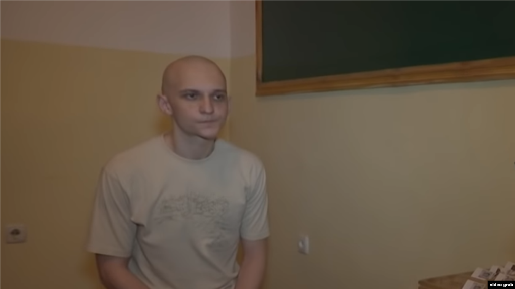 “Our men are rotting alive!”- say wives of Ukrainian POWs held in “DNR ...