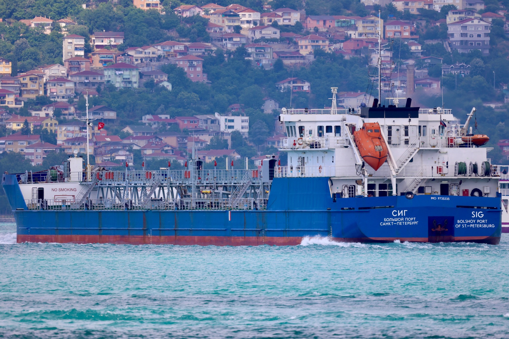 Russian tanker which was damaged by Ukrainian drone performed contracts ...