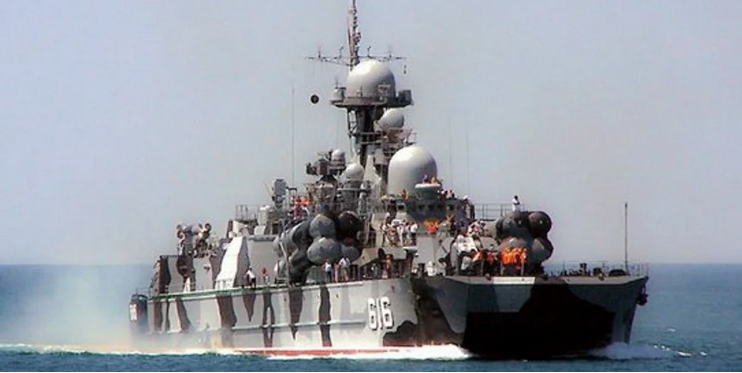 Ukrainian marine drone allegedly hit Russian missile carrier "Samum ...