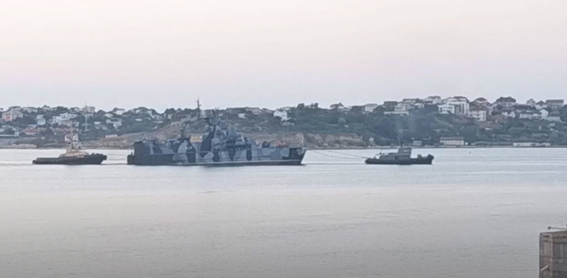 Frontline report: Seven Russian warships targeted by Ukraine in just ...