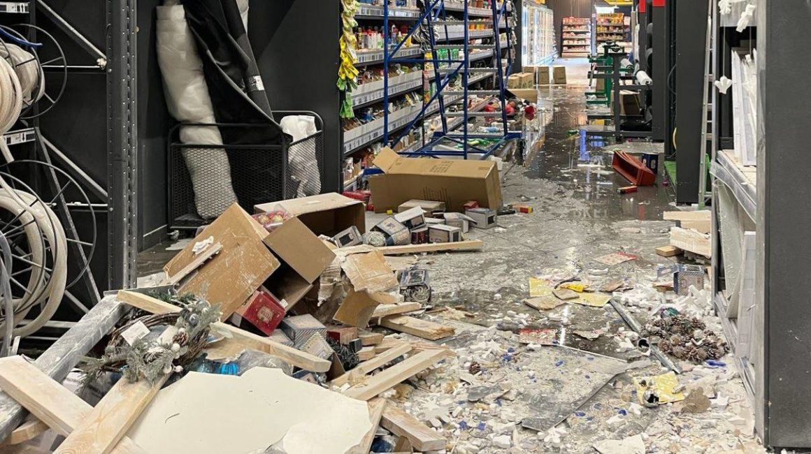 Russian shelling injures seven civilians in two Ukraine's oblasts ...