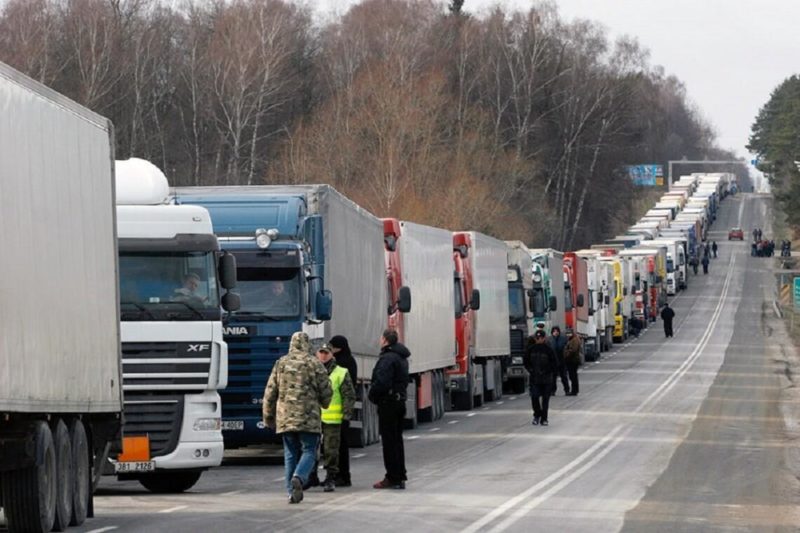 Third Ukrainian trucker dies due to Polish blockade of Ukraine's border ...