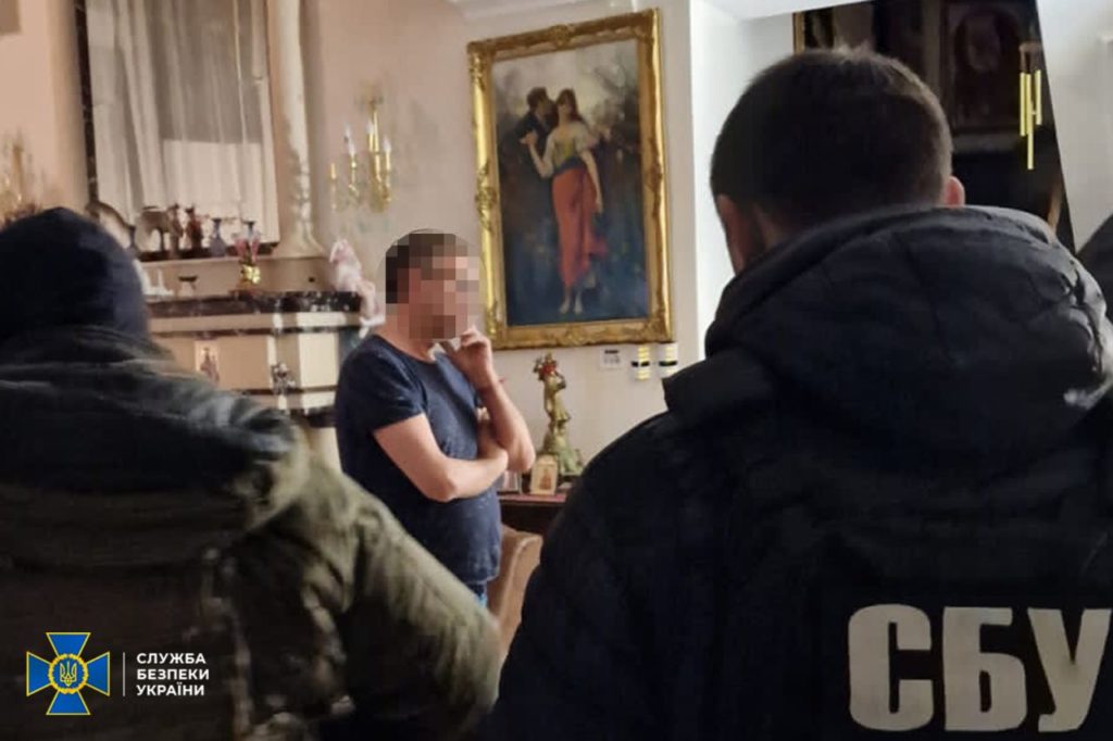 SBU uncovers that officials, arms dealers steal some $40 mn budget for ...