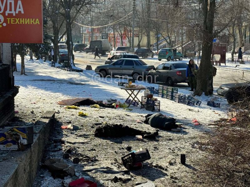 25 dead in occupied Donetsk shelling: Russia blames Ukraine, but is it ...