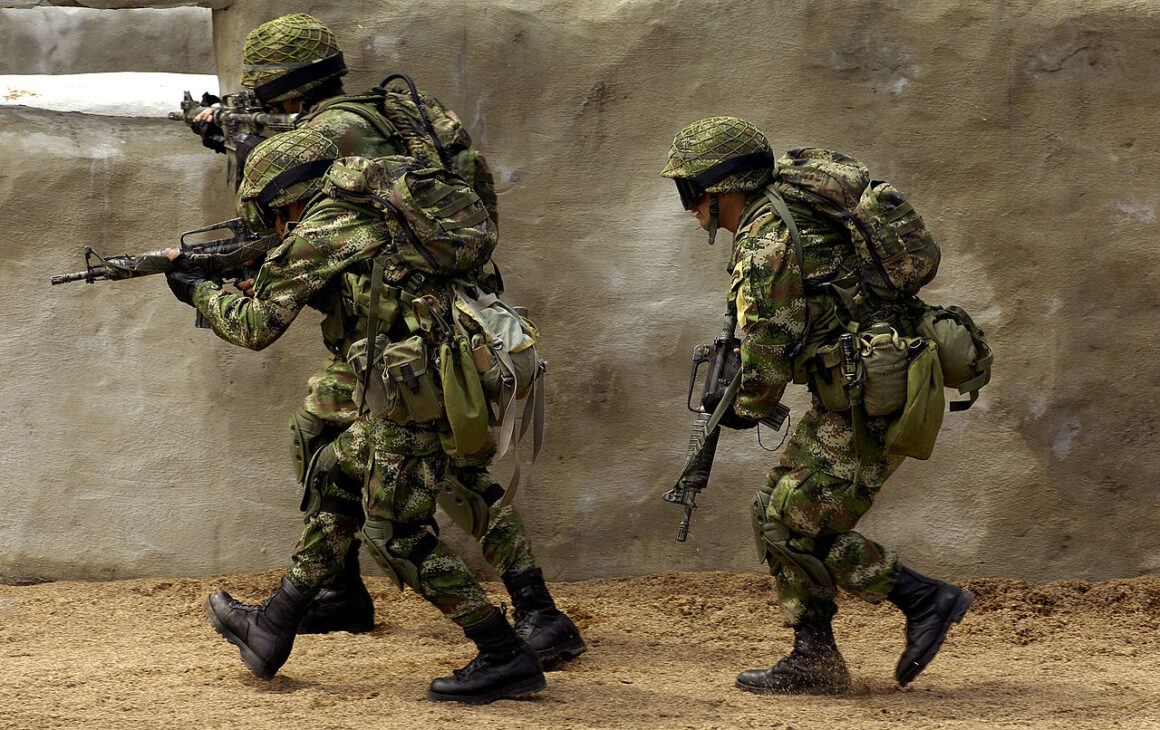Venezuela detained two Colombians who fought for Ukraine, might ...