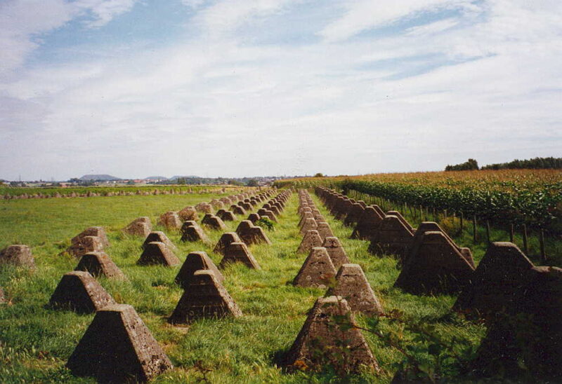 Russian drivers killed in Kursk Oblast by ''mystery concrete pyramids ...