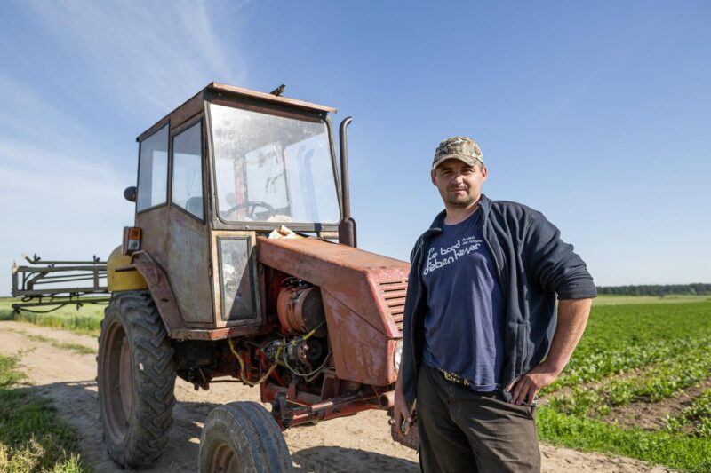 Photographer documents eight years of USAID's impact in Ukraine