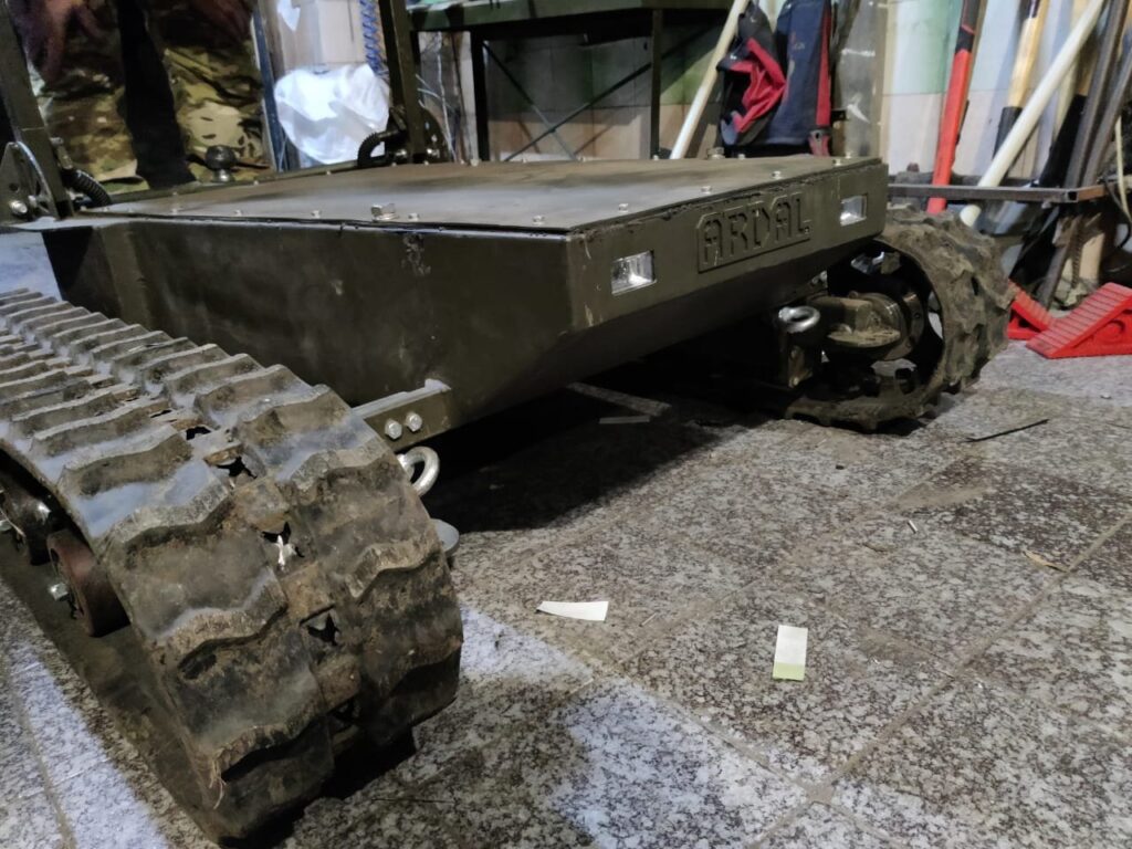 Ukrainian ground drone rescues three wounded soldiers stranded for ...