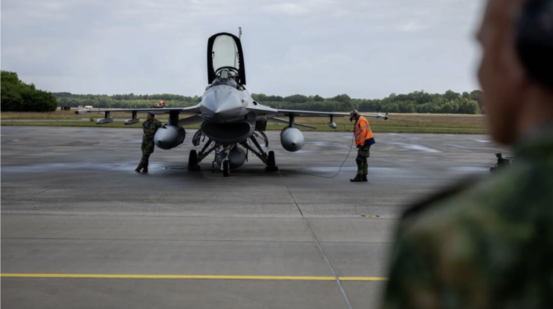 Netherlands sends last batch of F-16s to protect Ukraine amid ...