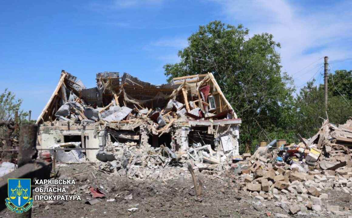 Russia kills two women in Kupiansk, hitting the city with 500 and 1,500 ...