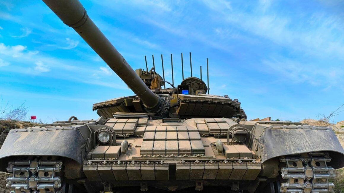 Russia turns old tanks into "new" T-90Ms—and it's almost out of old ones