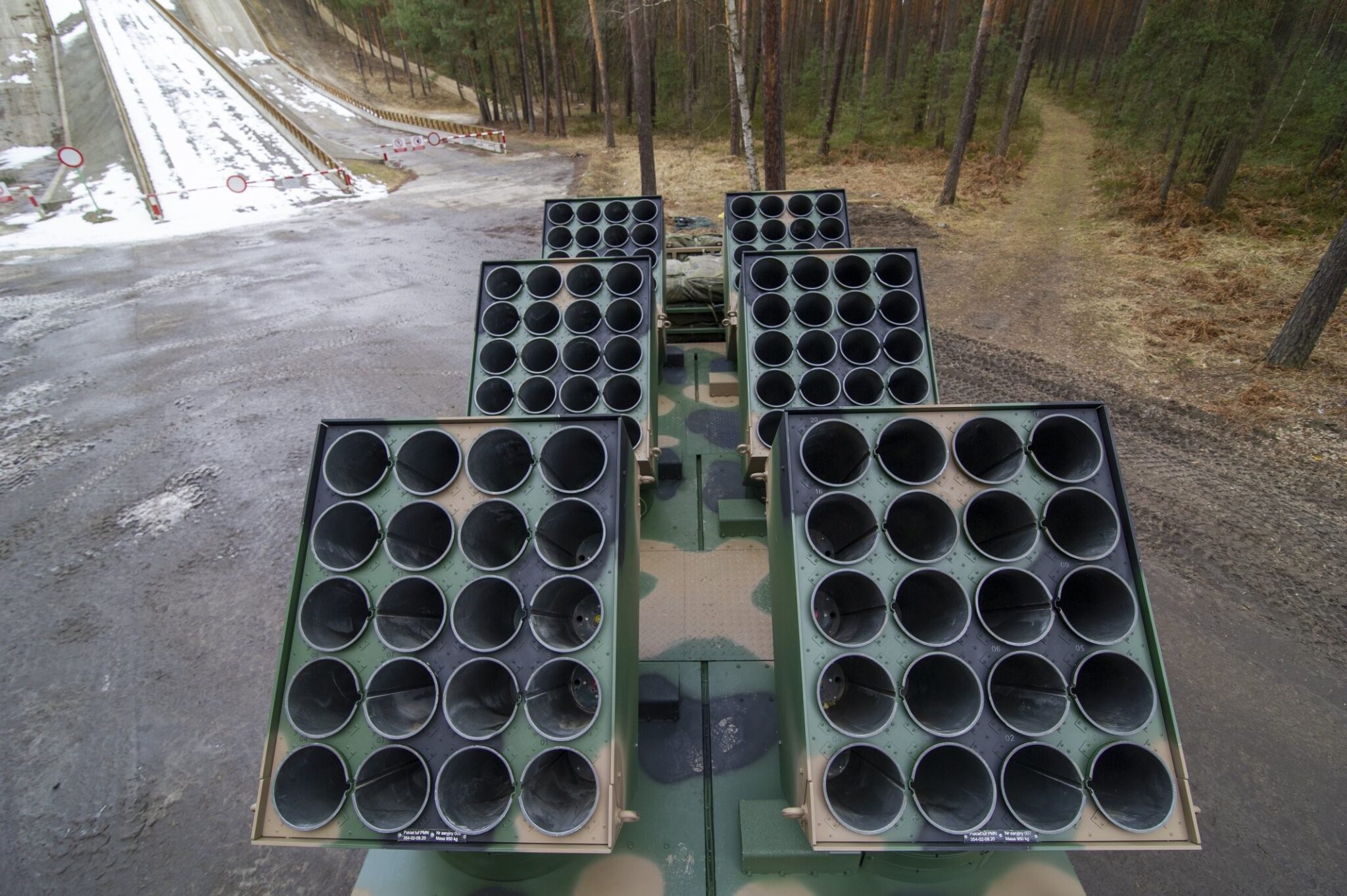 Poland orders minelayers, bracing for potential Russian invasion